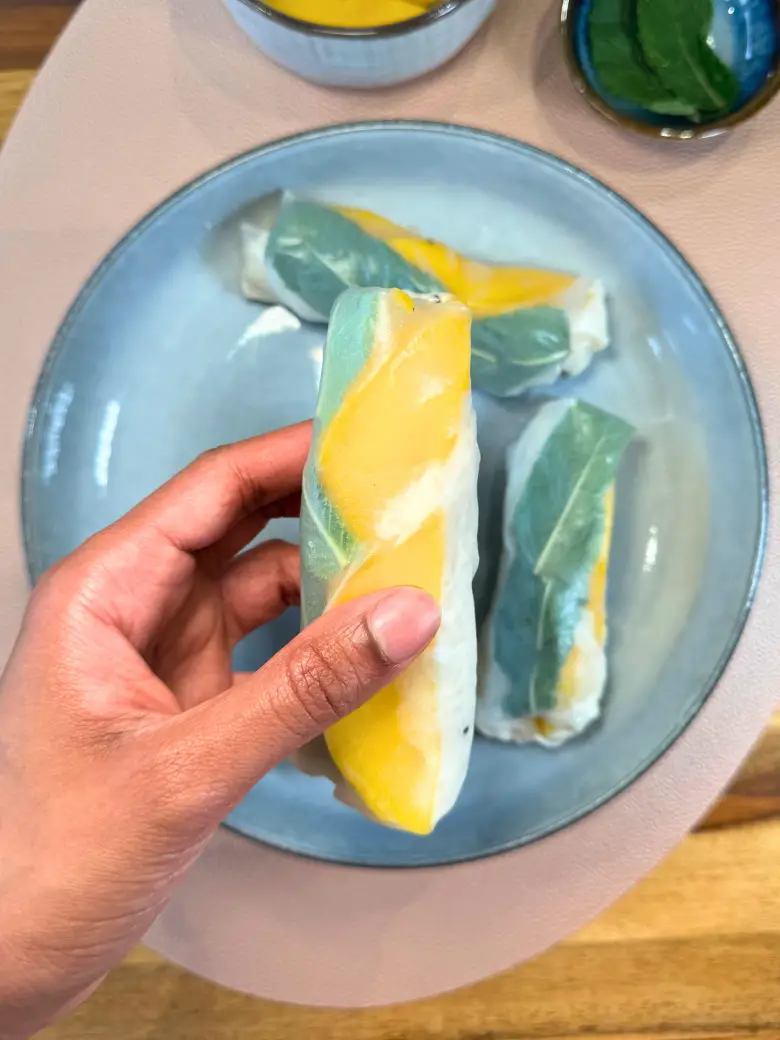 Mango Sticky Rice Rolls (Absolutely delicious) | Karinecooks